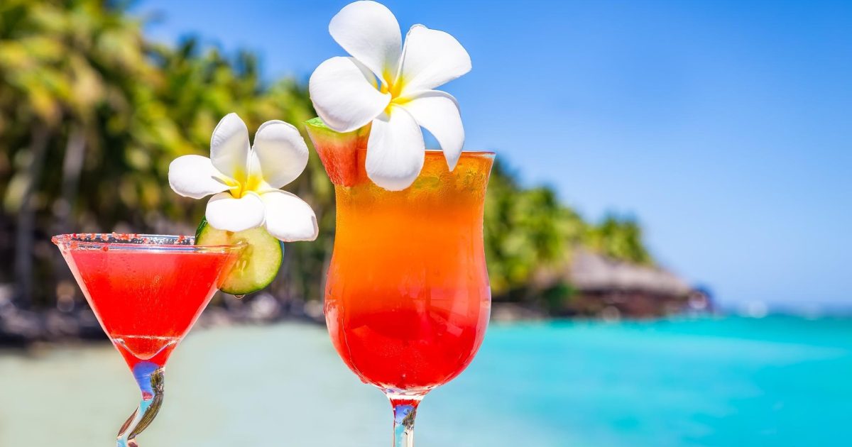 Flying Boat Beach Bar & Grill | Enjoy Cook Islands