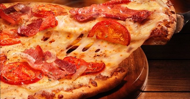 Pizzaria at The Islander Hotel | Enjoy Cook Islands